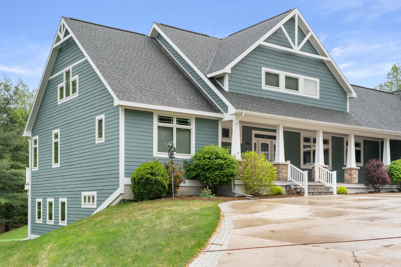 Book Traverse City Vacation Rentals | #1 Traverse City Rentals by True ...